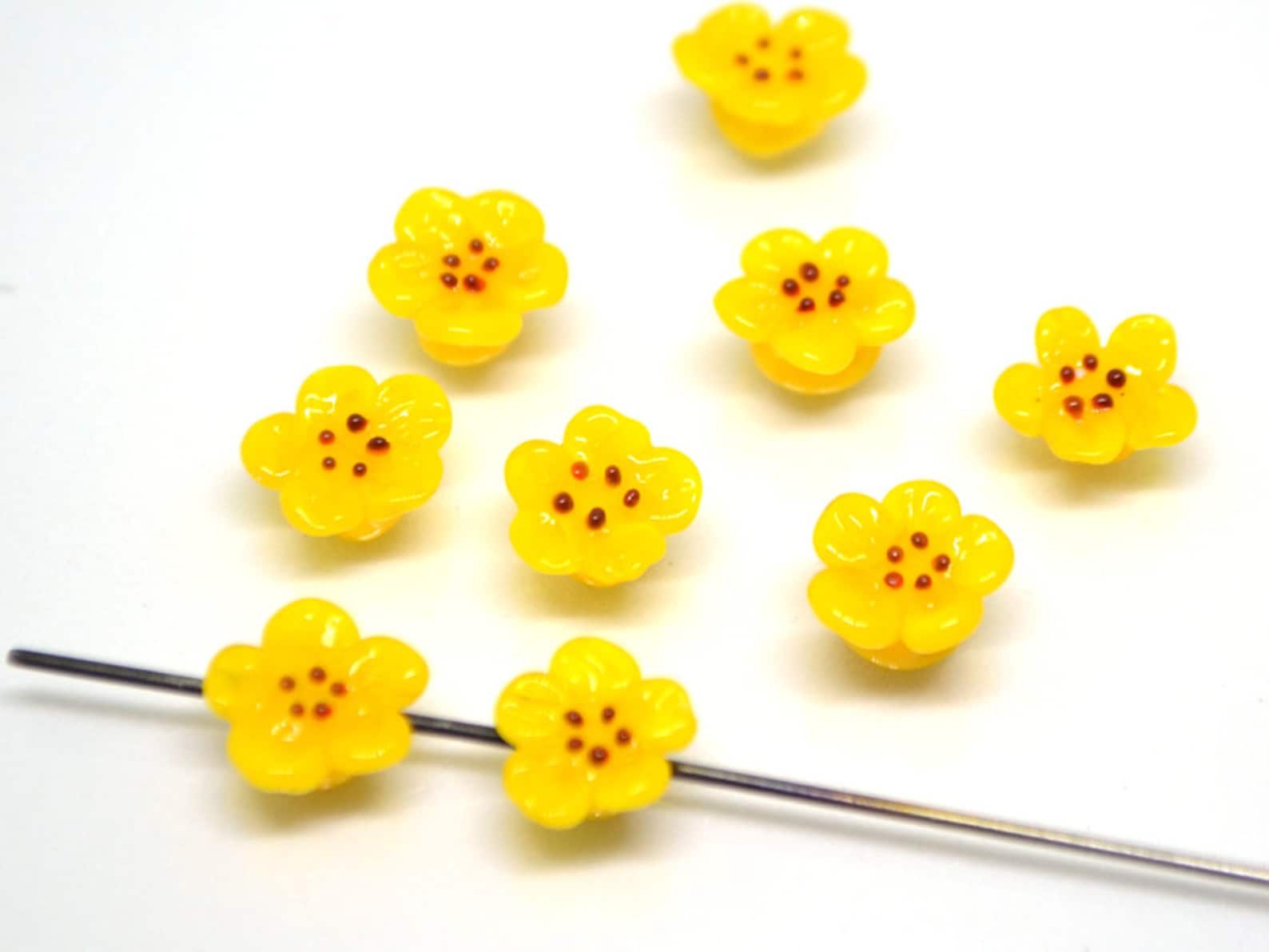 Yellow Flower Button Beads, Honey Yellow Glass Button Beads, Flower ...