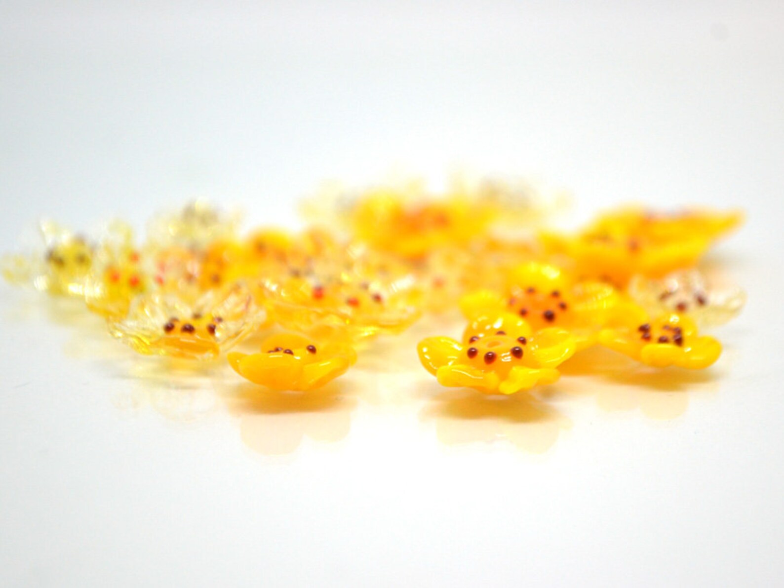 Yellow Glass Beads, Set of 12pcs, Honey Yellow Flower Beads, Golden ...