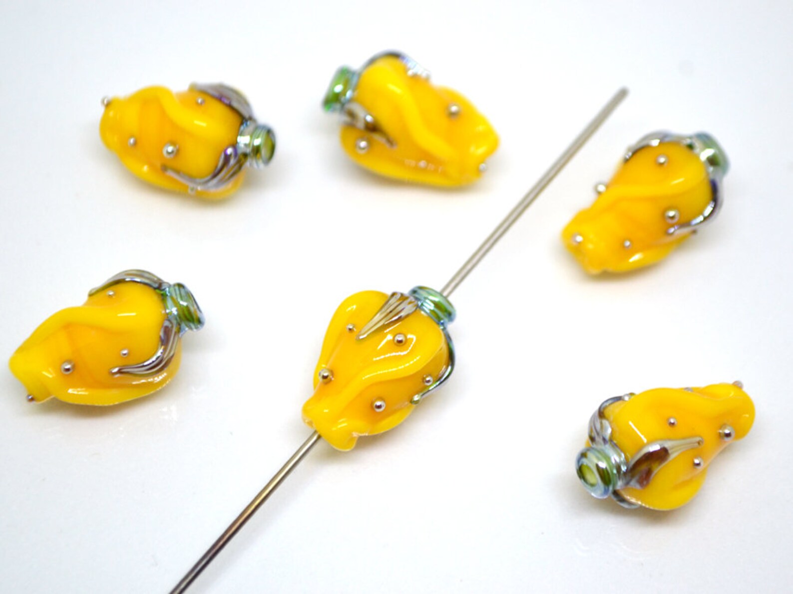Yellow Twisted Rosebud Beads, Honey Yellow Glass Bead, Flower Lampwork ...