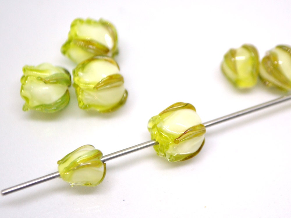 Salad Green 8mm Rosebud Beads, Rose and Bud Beads, Summer Floral ...