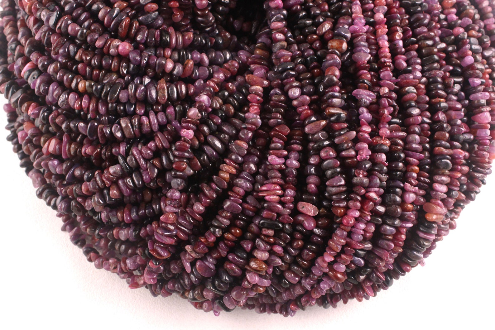 16 Long Natural Red Ruby Chips Beadsuncut Beadsruby - Etsy