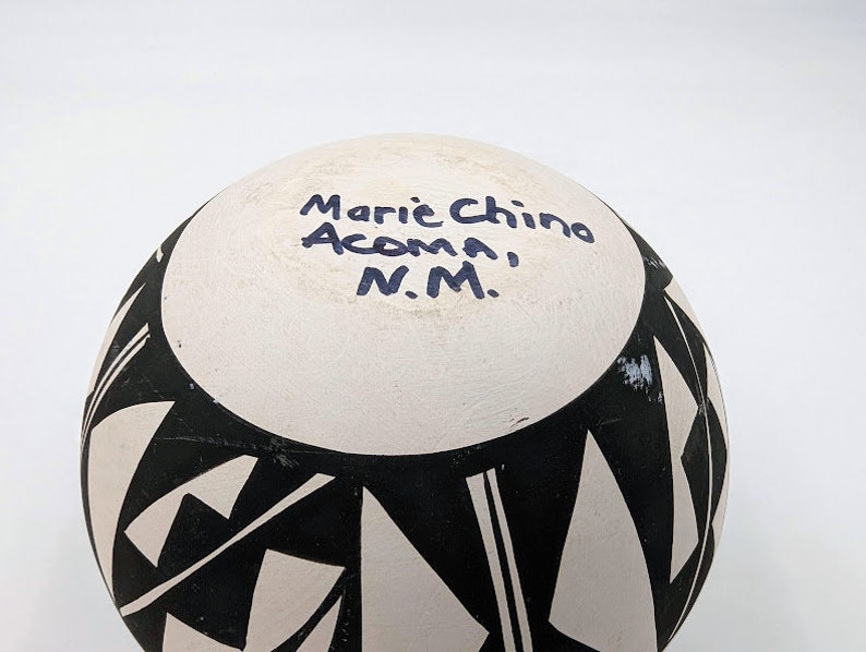 Acoma Pueblo Pottery Seed Bowl by Marie Chino - Etsy