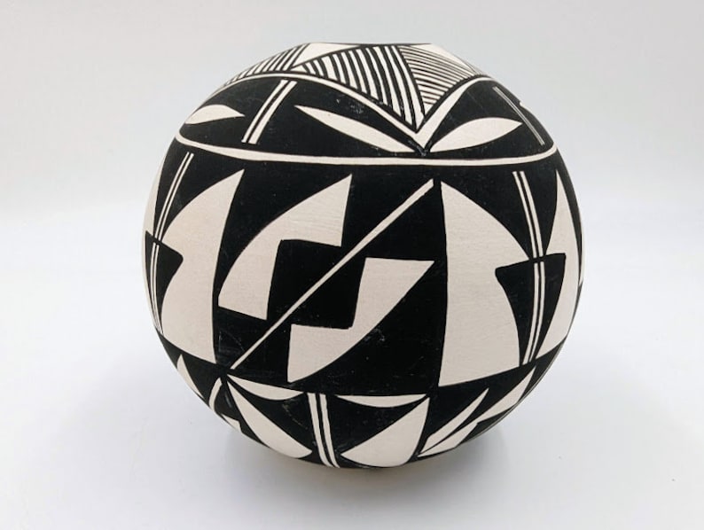 Acoma Pueblo Pottery Seed Bowl by Marie Chino - Etsy