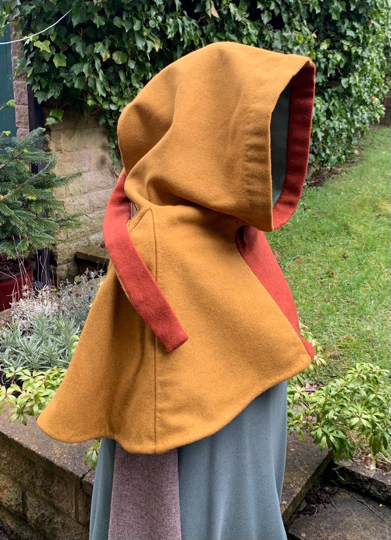 Large Mi-parti Medieval Hood, 14th / 15th Century, Reenactment, Hand ...