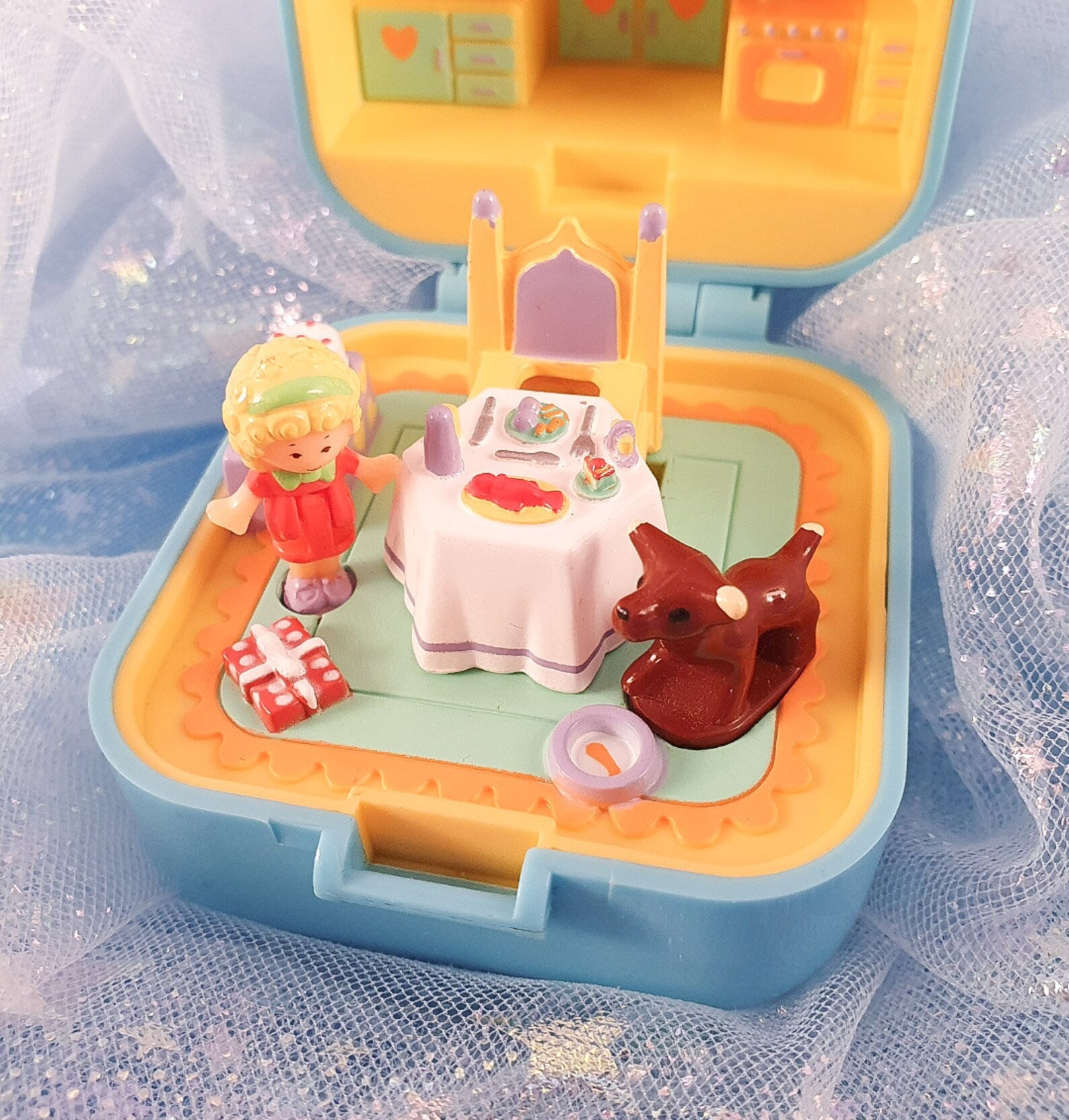Polly Pocket Vintage Polly's Dinner Time Ring and Ring Case 1991, Toys ...