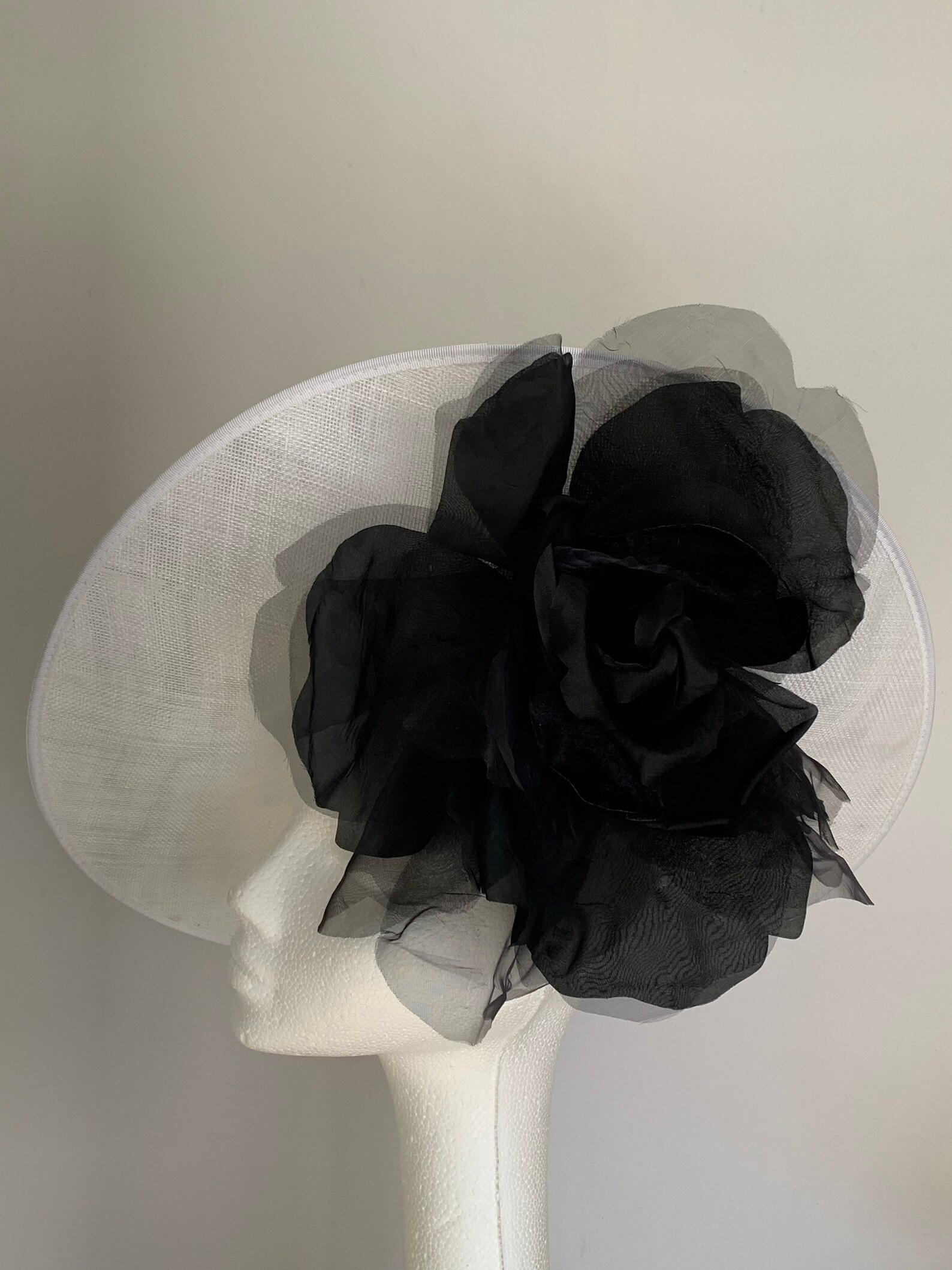 White Royal Ascot Hat, Giant White and Black Disc Hat, Large Black ...
