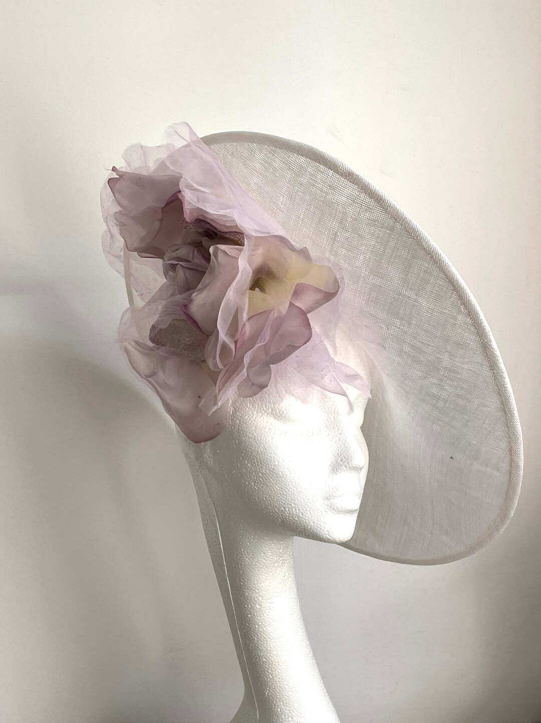 Large White Saucer Hat, Mother of the Bride Hat, White Fascinator ...
