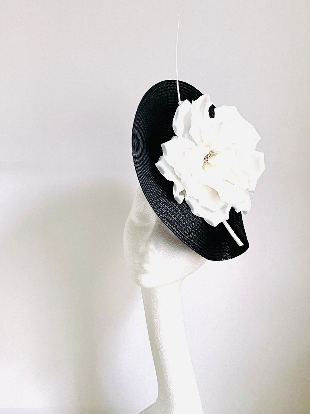 Black and White Fascinator, Black White Saucer Disc Hat, Royal Ascot ...