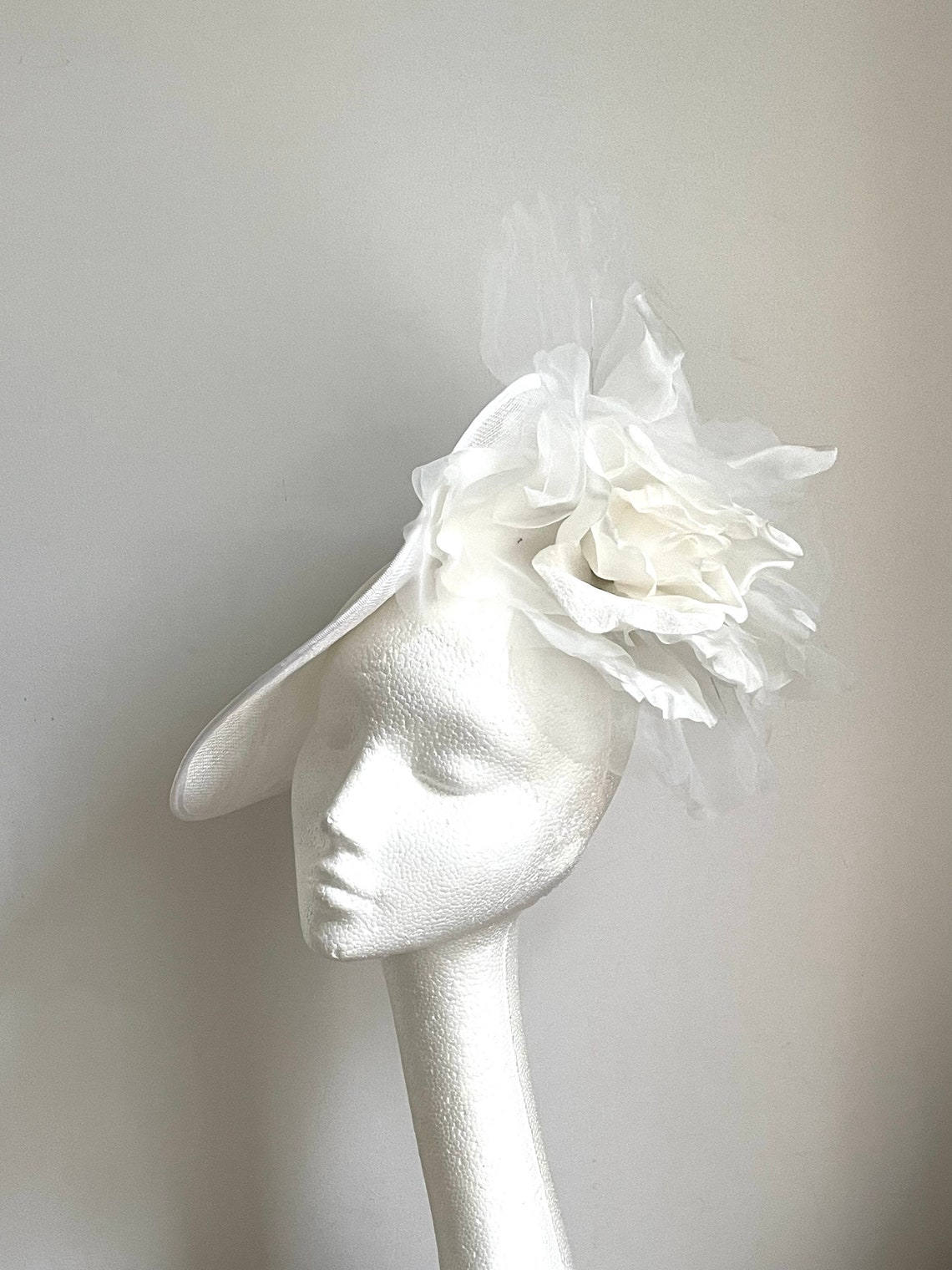 White Flower Hat White Fascinator Large Giant White Flower - Etsy