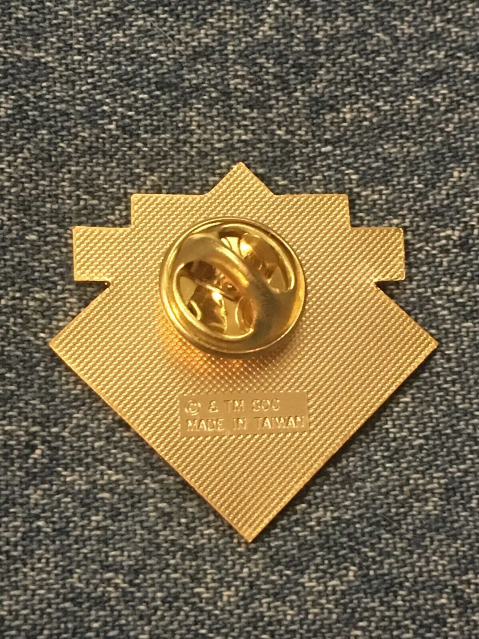 Track & Field Lapel Pin ~ 1990 Goodwill Games in Seattle, USA ~ Mascot ...