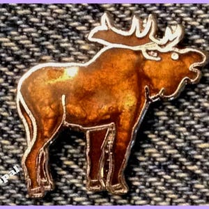 Moose Pin ~ 90's Vintage With Extended Post and Jewelers Clasp - Etsy
