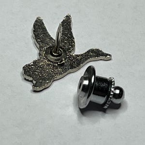 Flying Duck Pin ~ 90's Vintage With Extended Post and Jewelers Clasp - Etsy