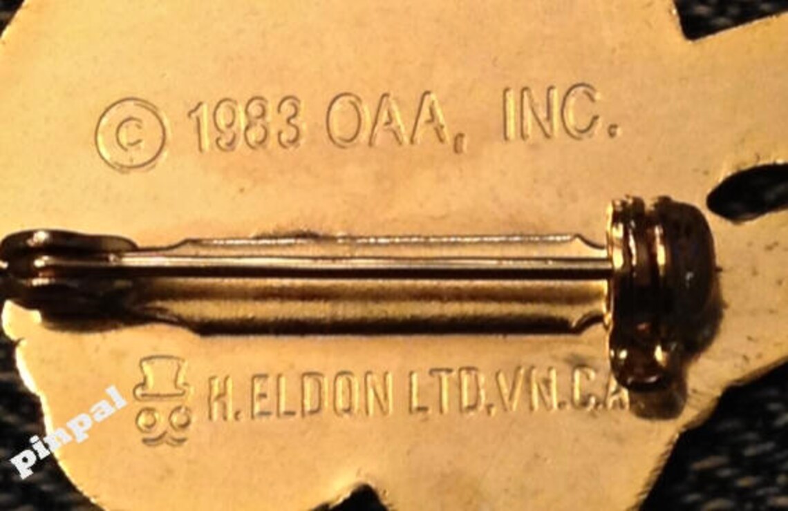 Cabbage Patch Doll Brooch Pin © 1983 OAA Inc. Green Dress - Etsy