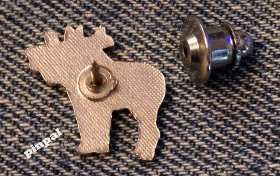 Moose Pin ~ 90's Vintage With Extended Post and Jewelers Clasp - Etsy