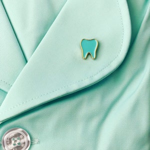Tooth Pins for Scrubs, White Coat, Dental Pins, Dentist, Dental ...