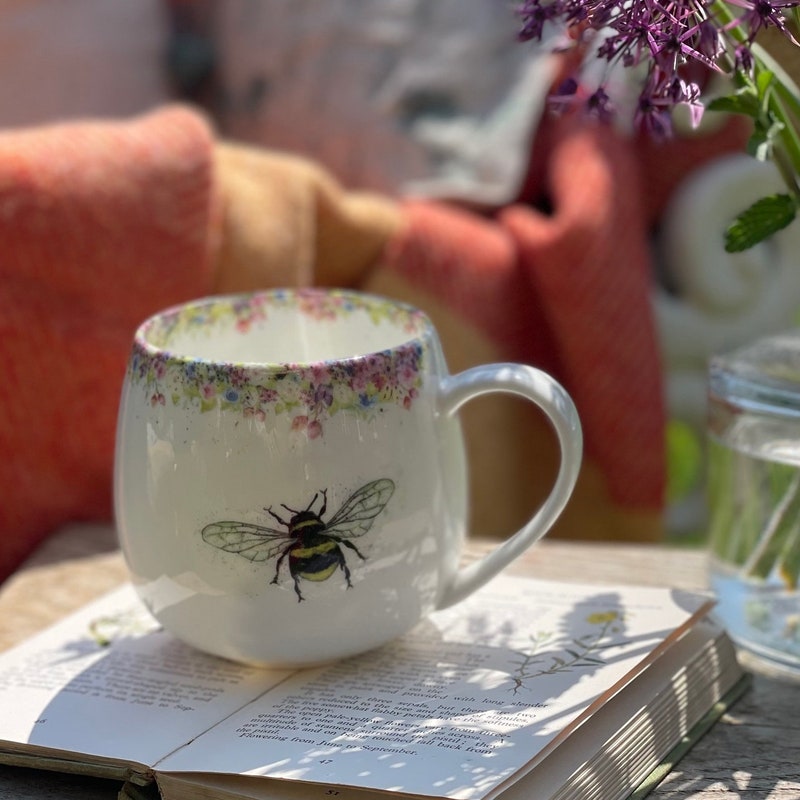 Bee Mug - Etsy