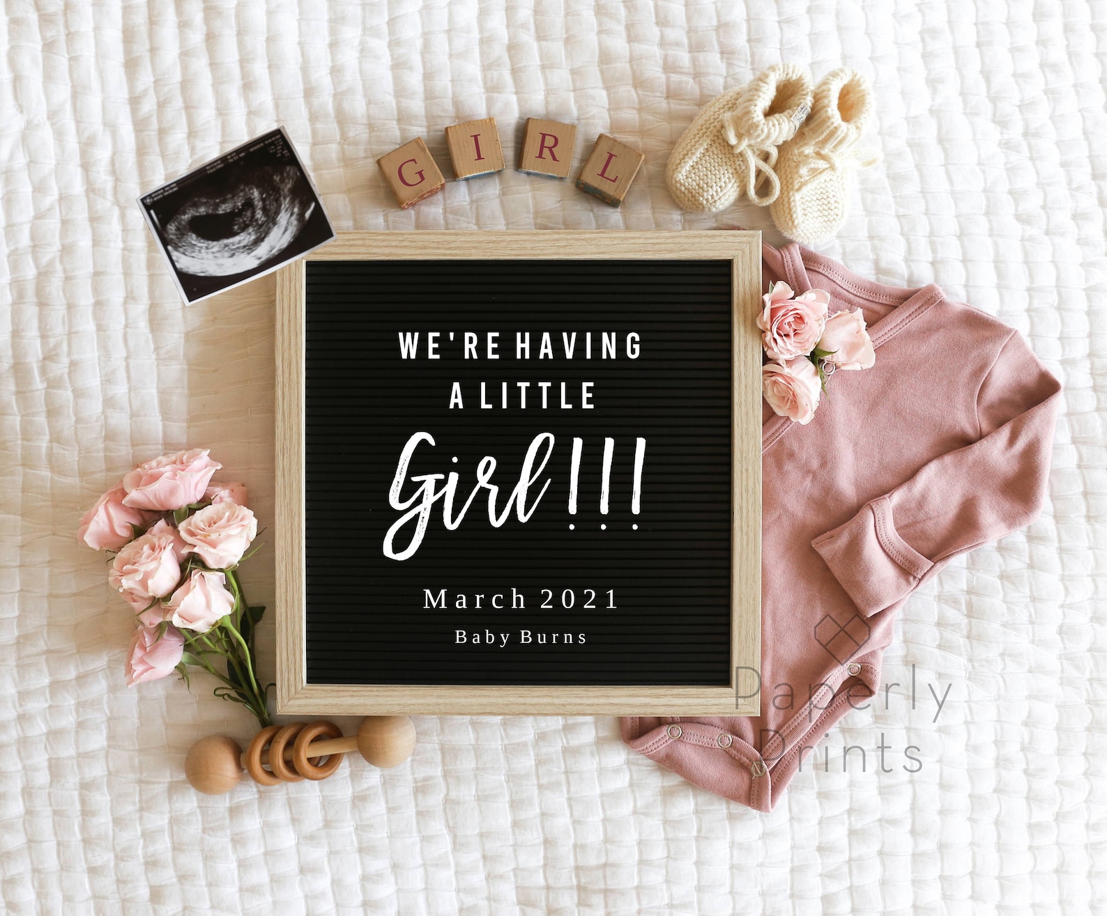 It's a Girl Baby Announcement for Social Media | Etsy