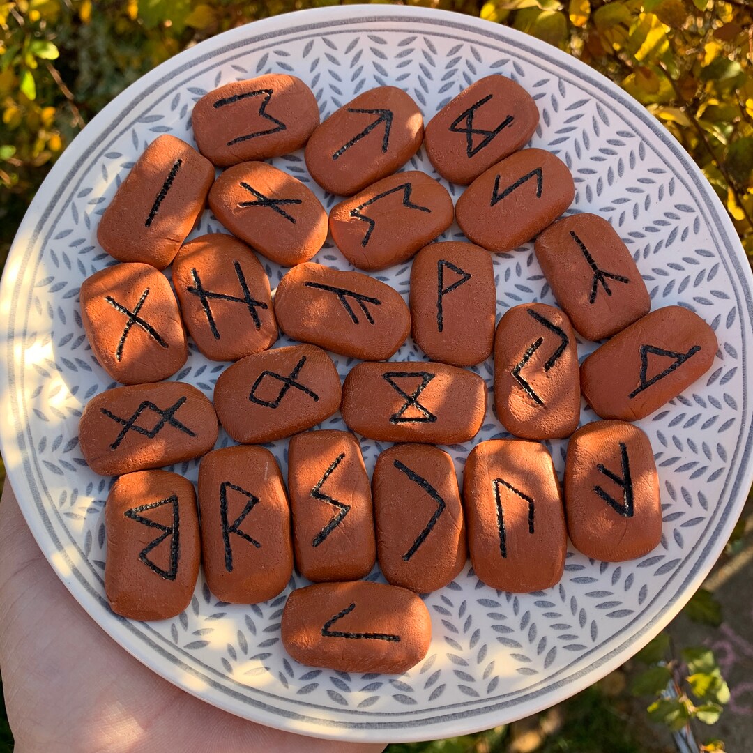 Handmade Rune Set Elder Futhark Runes Divination Tools - Etsy Canada