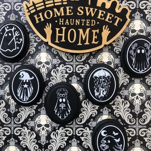 6 Sets Wooden Gothic Wall Plaque Set,spooky Cute Ghosts,wall Decor ...