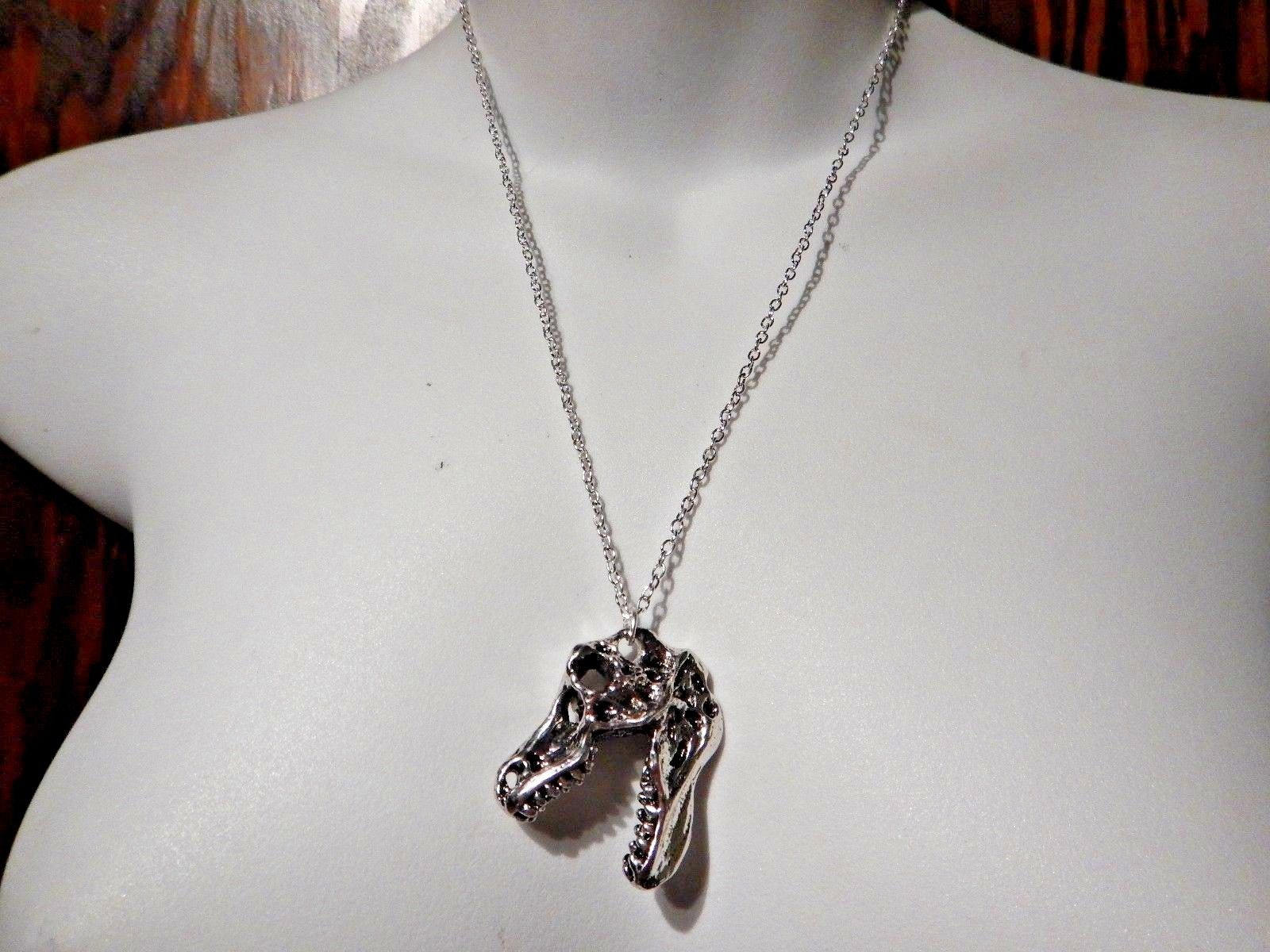 T-REX Tyrannosaurus Rex Dinosaur Skull Pendant on Silver Metal - Etsy