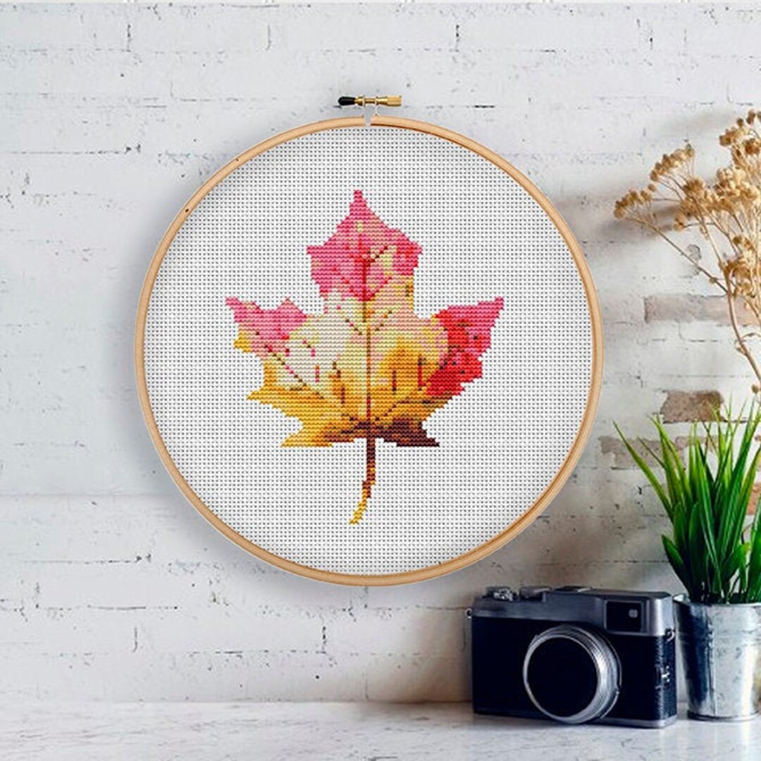 Maple Leaf Cross Stitch Pattern: Modern Watercolor Canada Chart ...