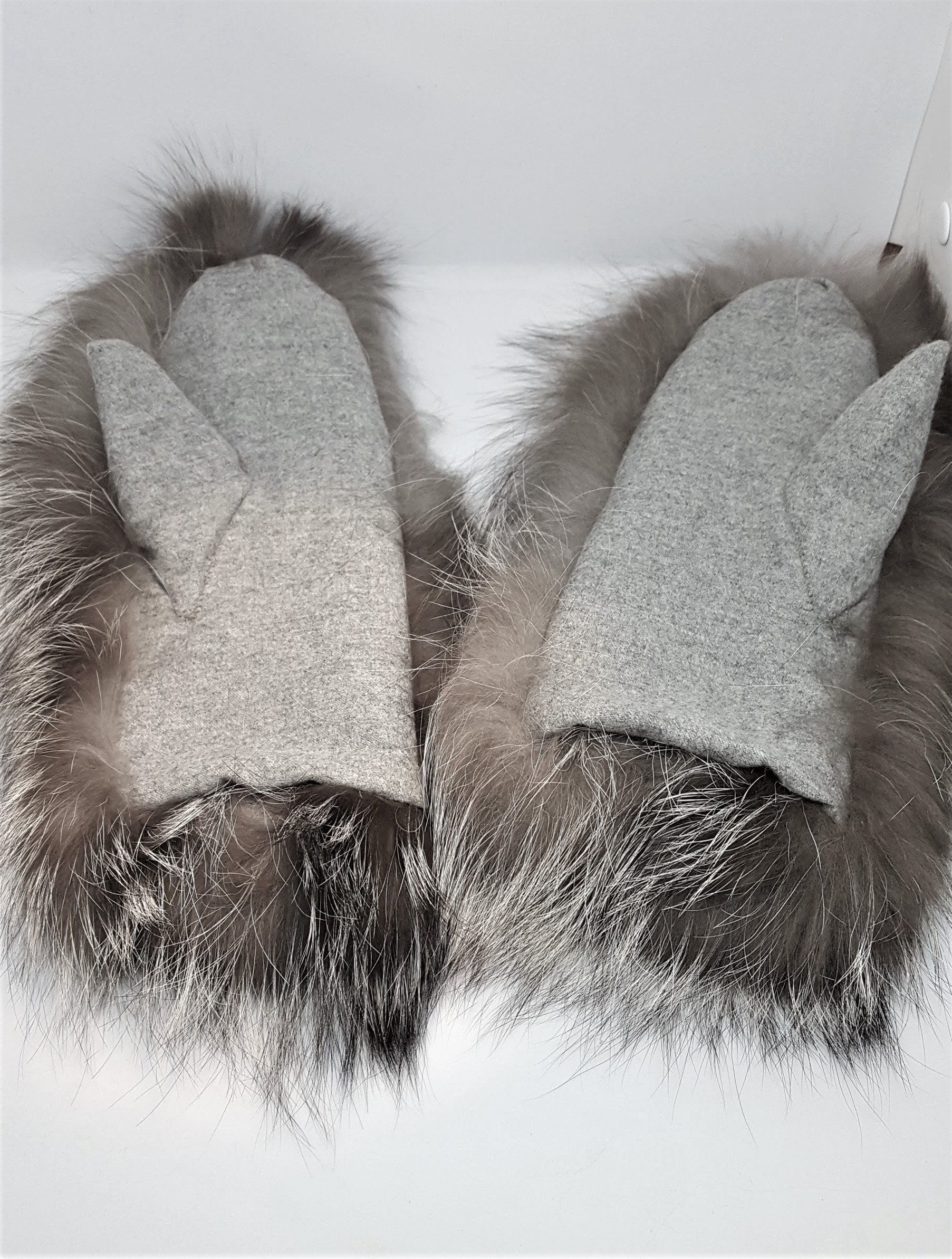 Handmade Silver Fox Fur Mittens With Cashmere and Fleece - Etsy
