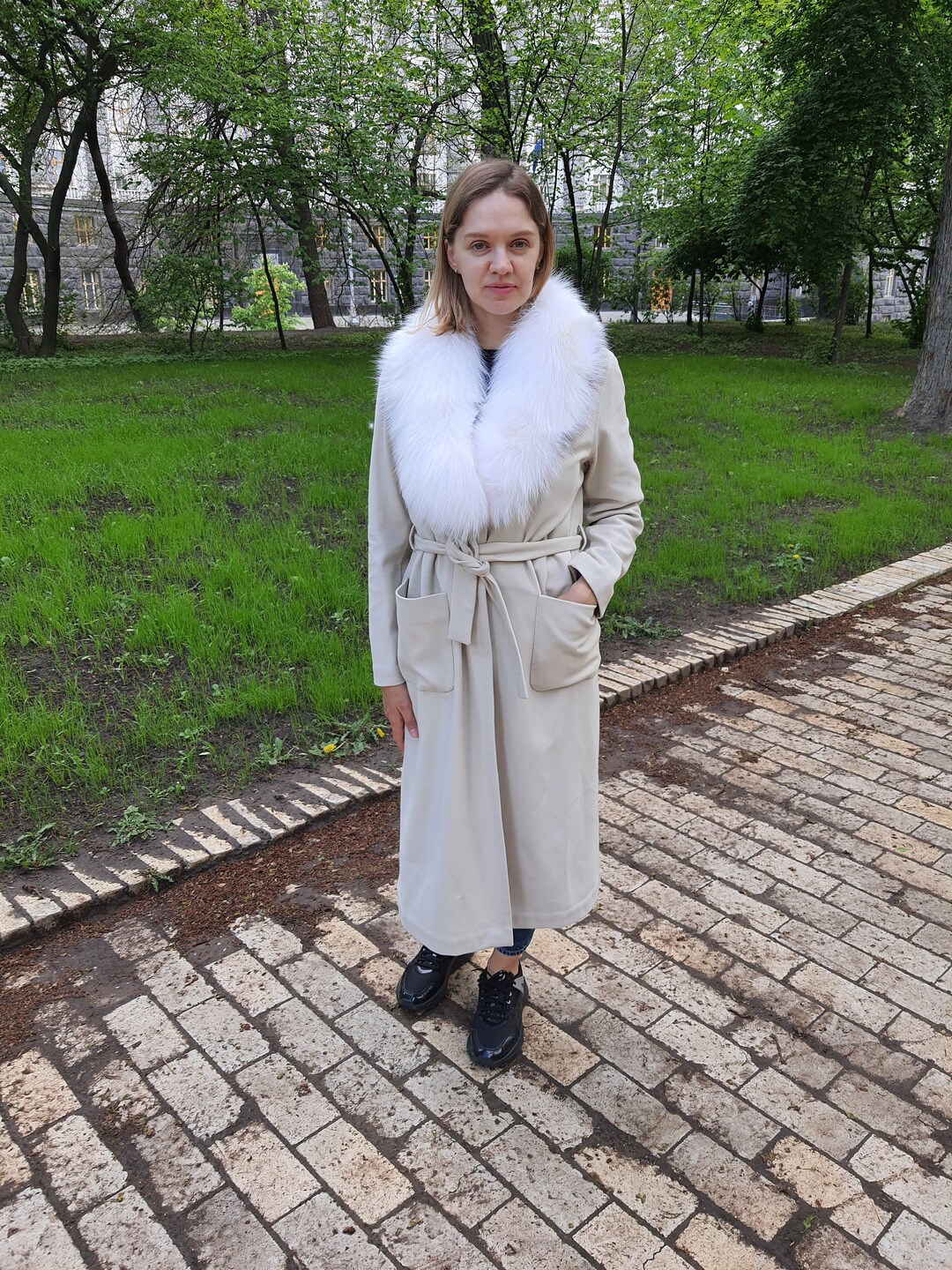 Handmade Beige Long Wool Coat Fabric Coat With Real White Fox Fur ...
