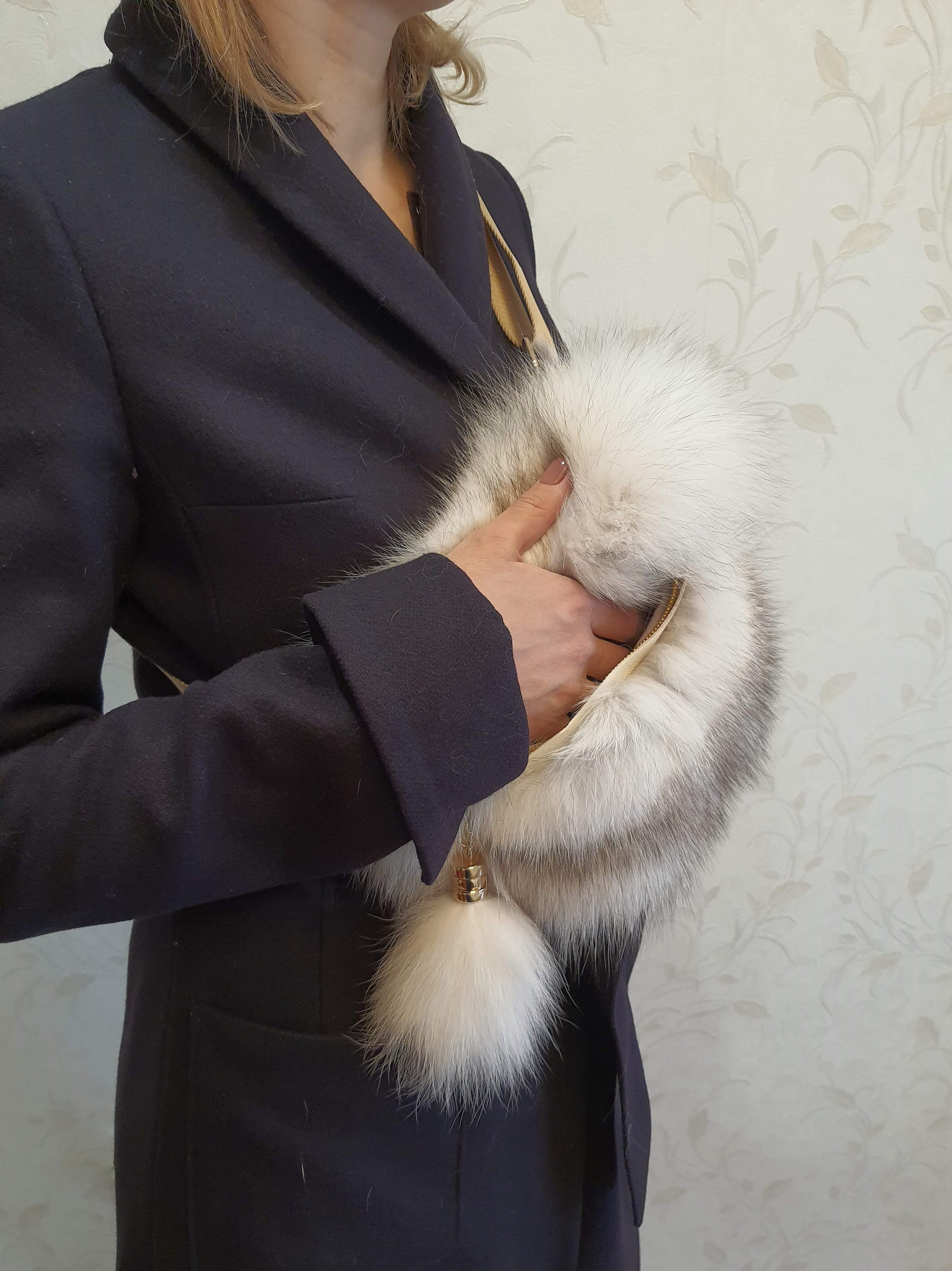 Real Fox Fur Bag in Beige Color Beige Fur Banana Bag - Etsy