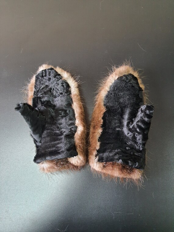 Womens Real Fur Mittens With Karakul and Beaver Fur Mittens Luxury Gift Gloves Winter Mittens Winter Gloves Real Fur Gloves Etsy Canada