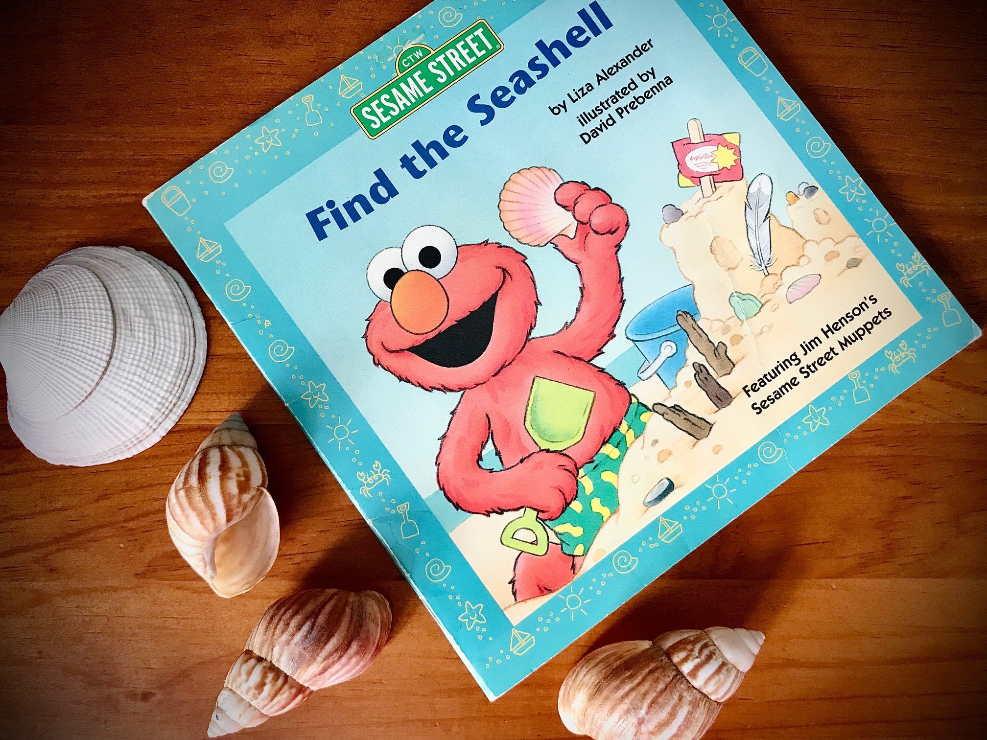 Sesame Street Find the Seashell Elmo Children's Book 1999 CTW Books Jim ...