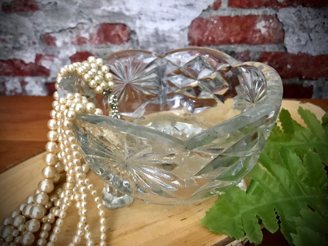 Three Footed Clear Pressed Cut Glass Bowl Dish Trinket Trinkets Candy ...