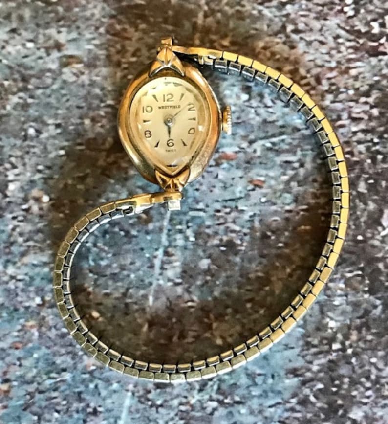 Unique Teardrop Pear-shaped Beveled Face Westfield Swiss Made Ladies ...