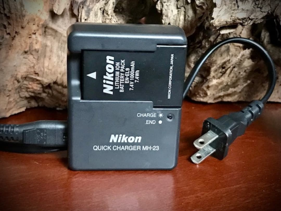 Genuine Nikon MH-23 Quick Charger With Rechargeable EN-EL9 Nikon Lithium Battery for D40 D40X ...