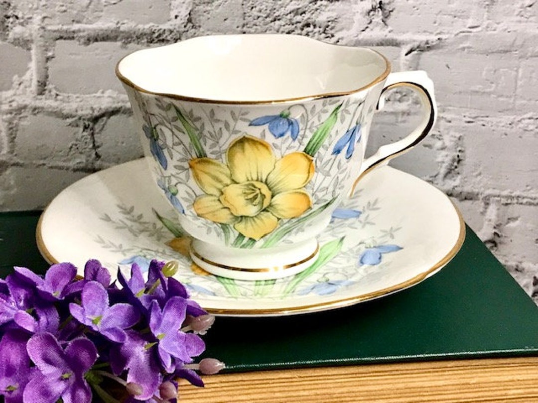 HM Sutherland April Teacup and Saucer Tea Cup Set Yellow Daffodil ...