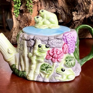 Naughty Funny Adult Humour Humor Frogs Mating Copulating Having Sex ...