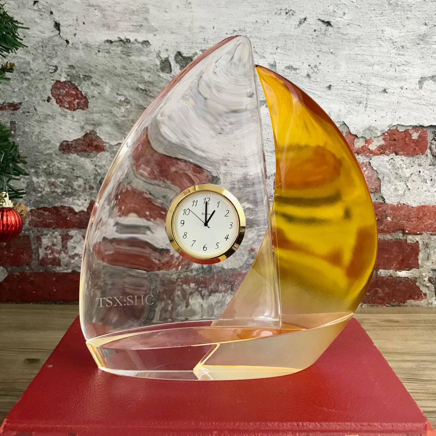 Bulova Sailboat Crystal Hoya Clock Yellow Amber Working - Etsy Canada