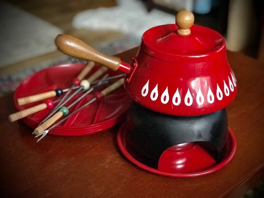 Vintage Fondue Set Red and White Enamel Pot Wooden Handle Lidded Made ...