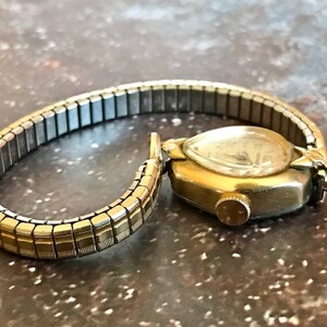 Unique Teardrop Pear-shaped Beveled Face Westfield Swiss Made Ladies ...