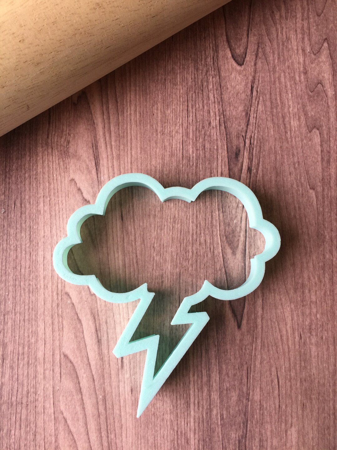Storm Cloud / Lightning Cookie Cutter - Etsy