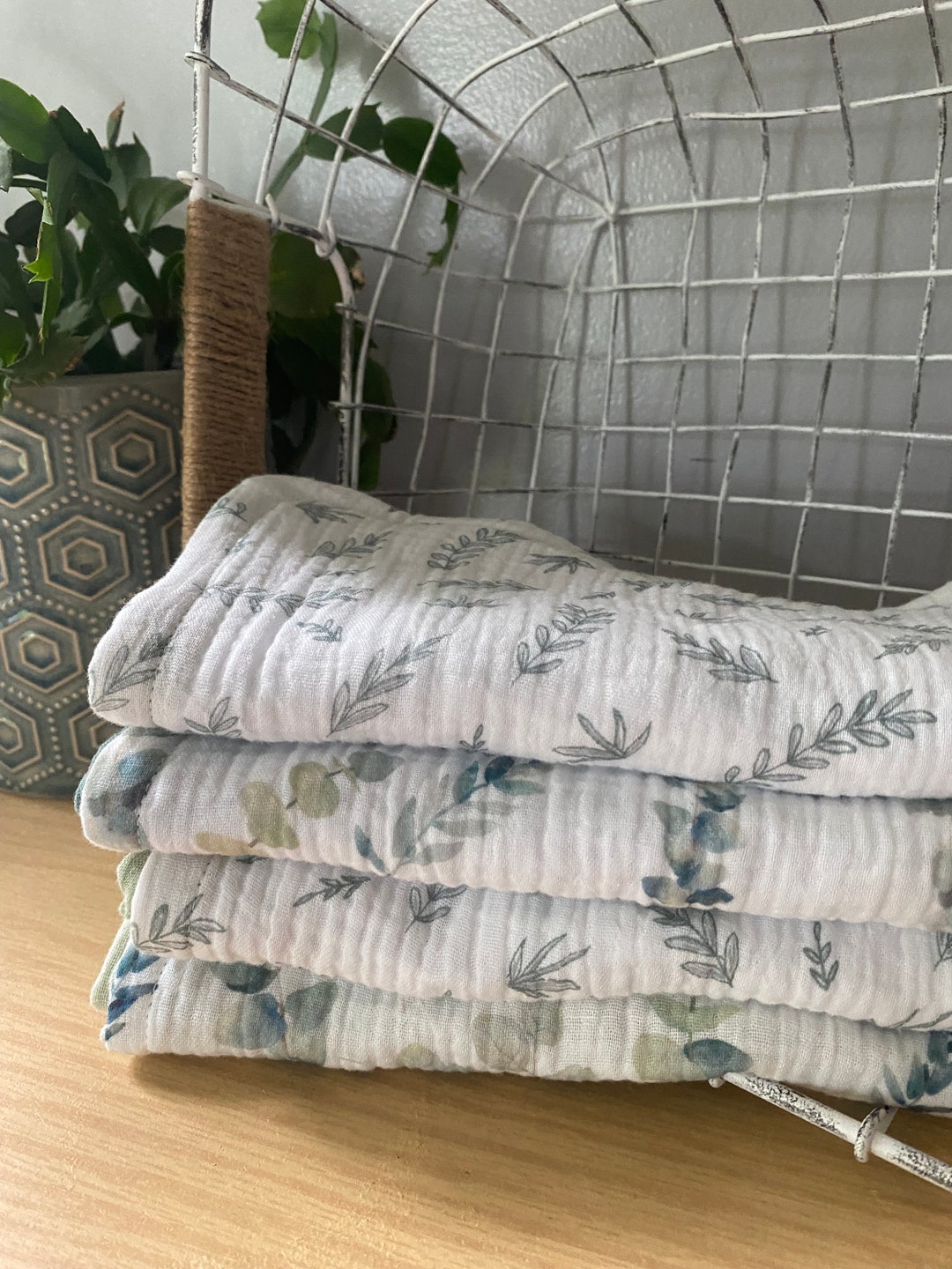 Eucalyptus Gauze Burp Cloth, 6 Layer Gauze Burp Cloth, Spit up Rag ...