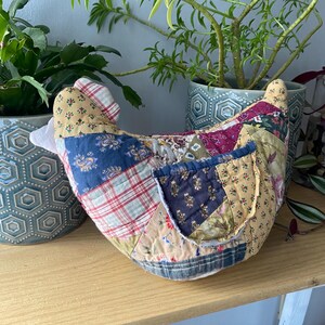 Quilted Chicken, Farmhouse Chicken, Fabric Chicken, Quilted Hen ...