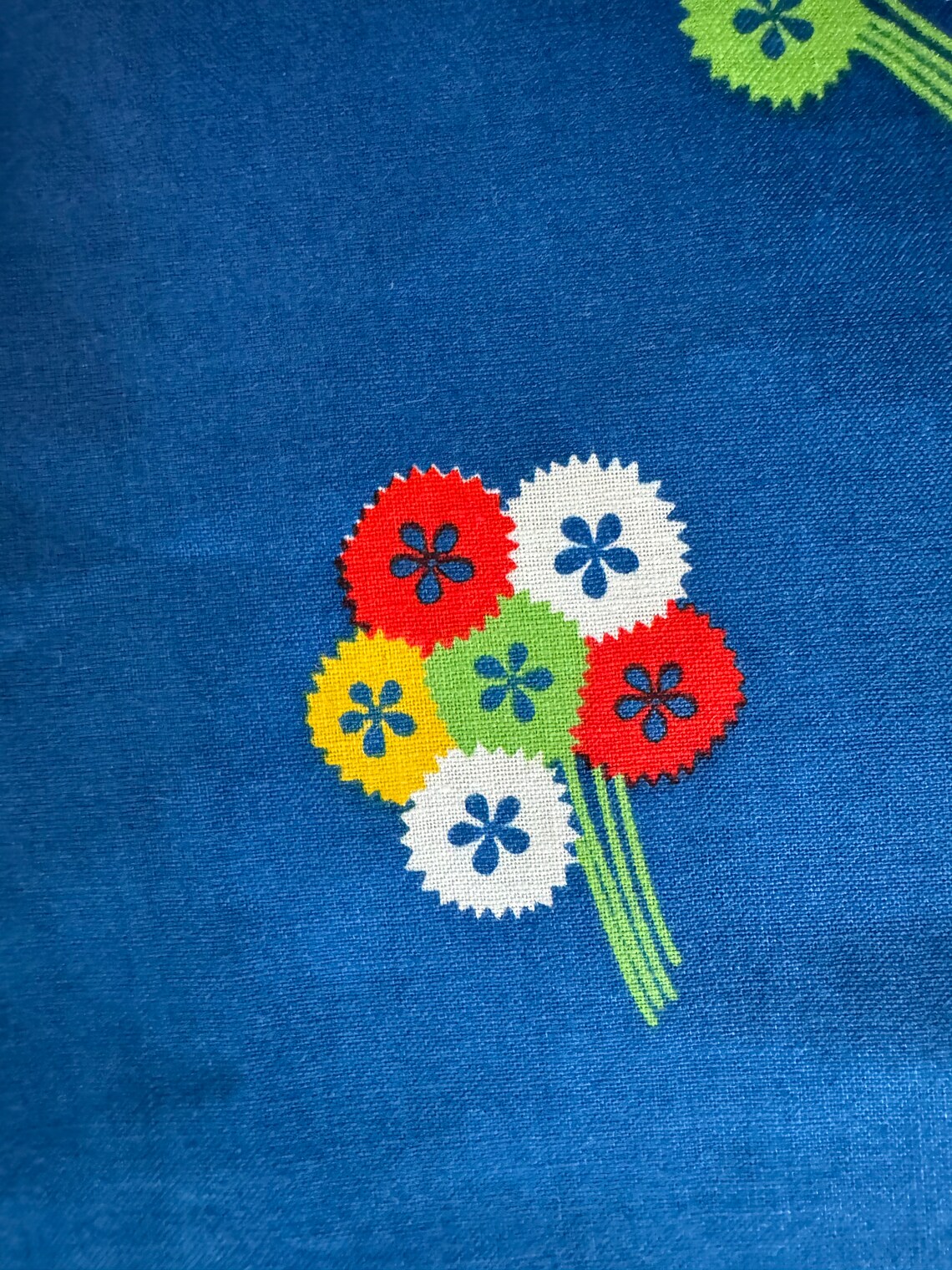 Vintage Novelty Fabric by Cranston Printworks - Graphic Floral in ...