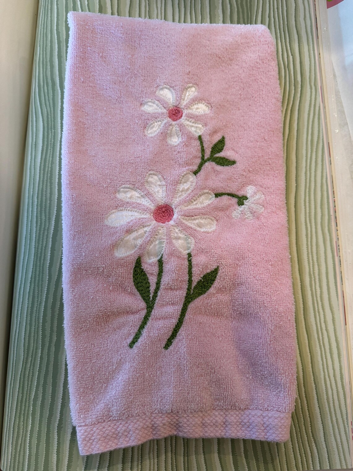 Vintage Hand Towel With Daisy Detail - Pink - Etsy