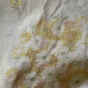 Vintage Sheet Remnant Bundle - Various Sizes and Patterns - Etsy