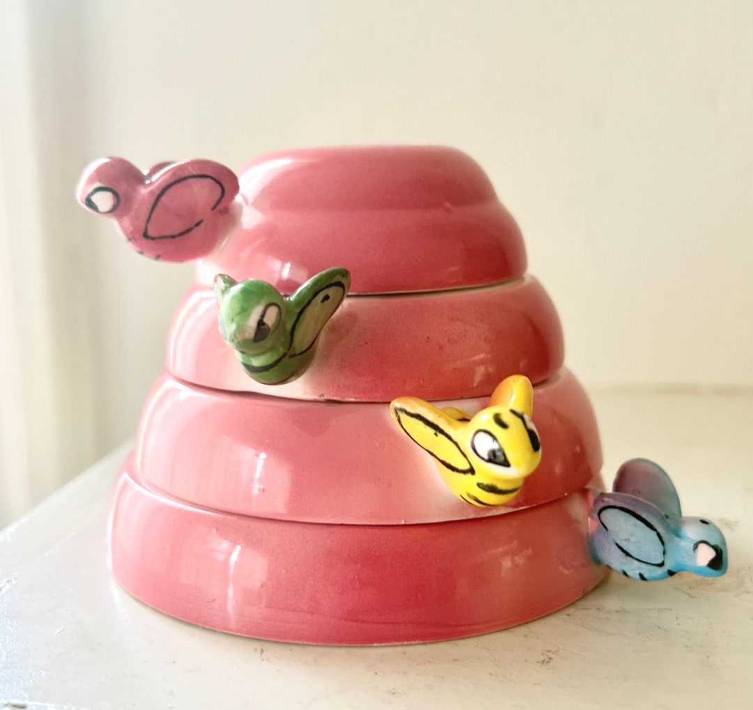 Vintage M-G Inc Pink Ceramic Measuring Cups Bee and Beehive. - Etsy