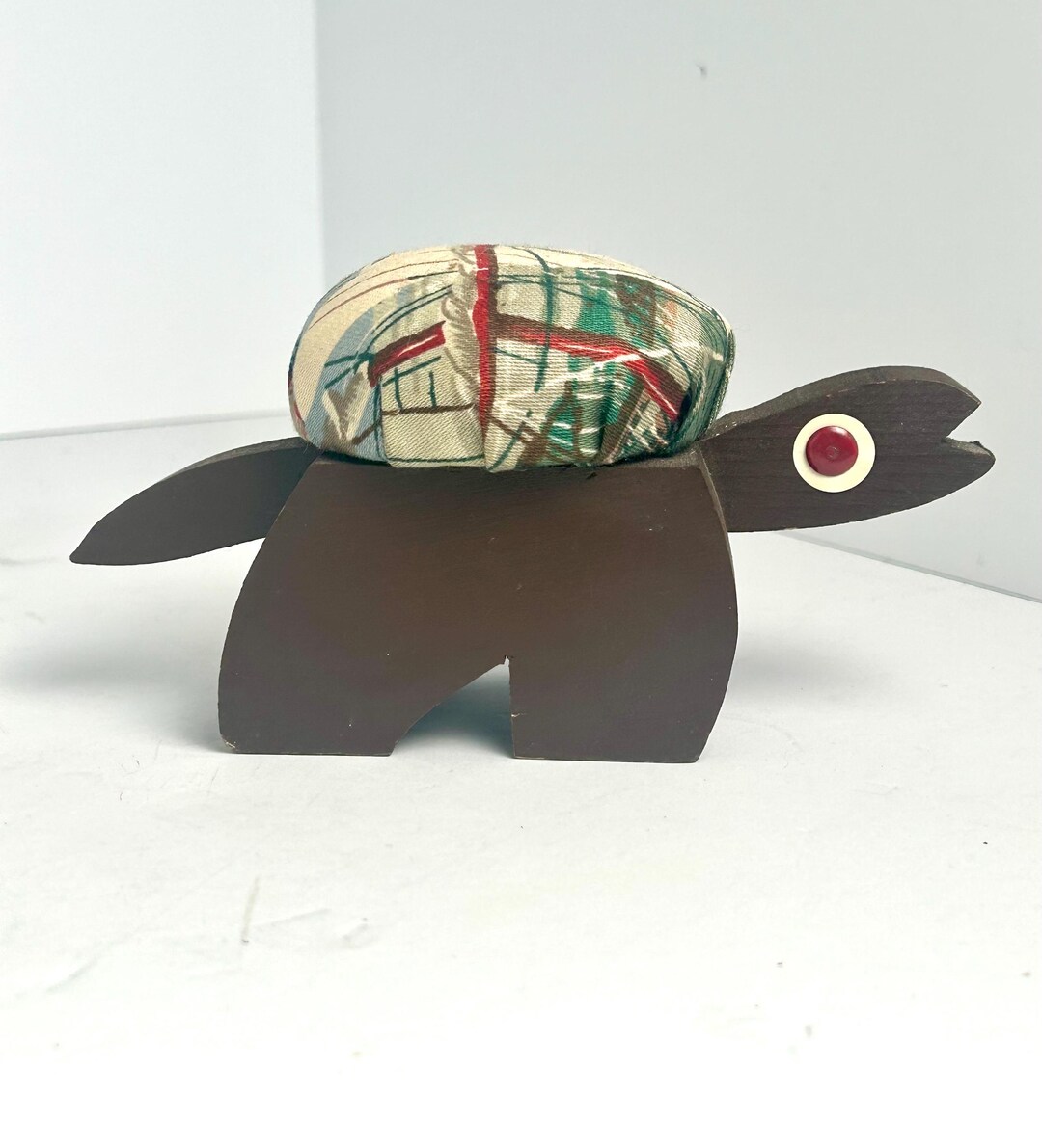 Vintage MCM Wooden Turtle Pin Cushion. Vintage Sewing. - Etsy