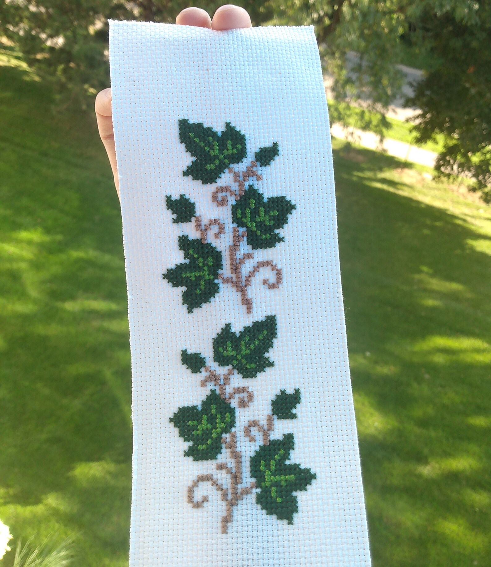 Ivy Cross Stitch Bookmark PDF, Dark Green Leaves Digital Pattern - Etsy