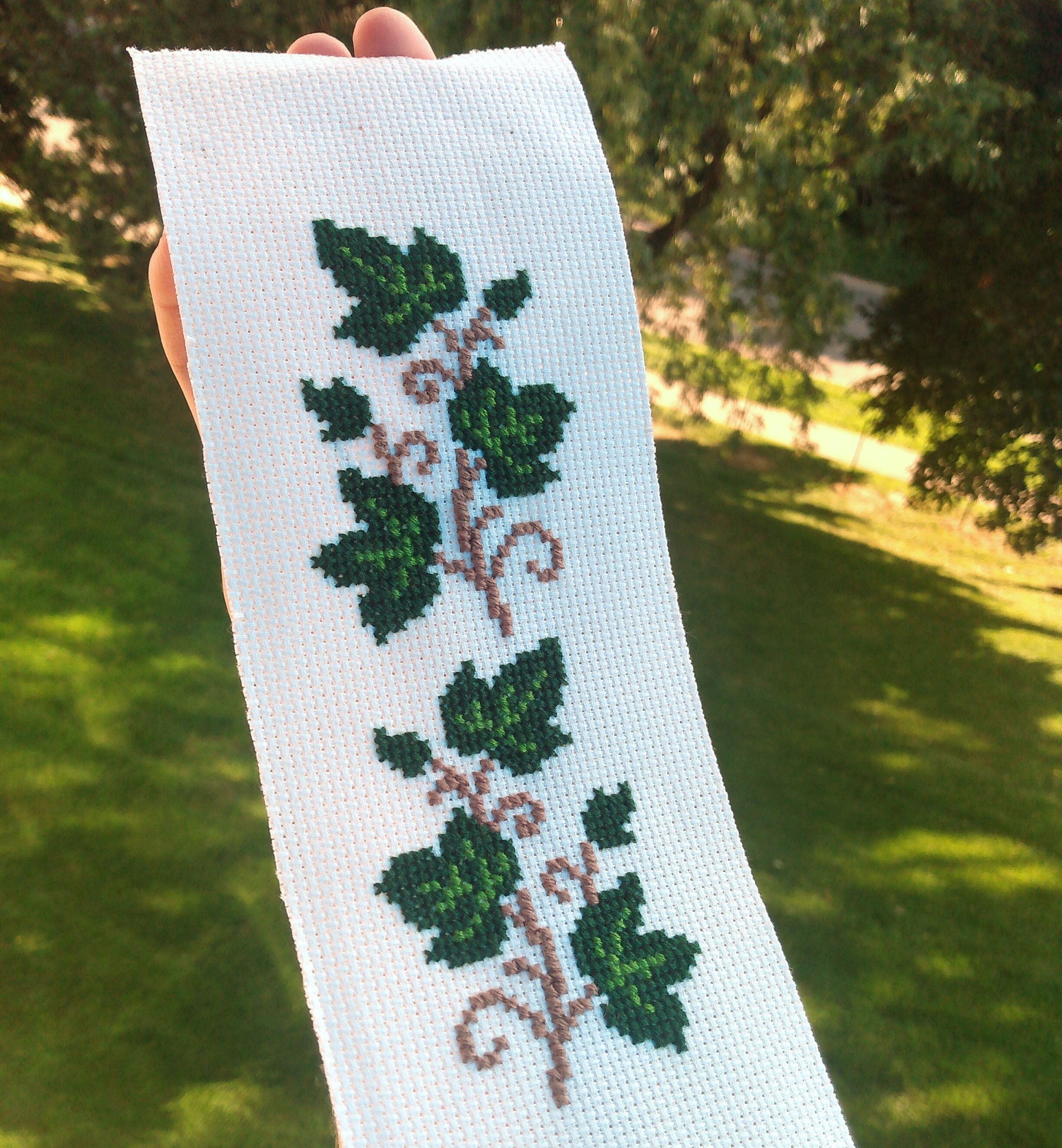 Ivy Cross Stitch Bookmark PDF, Dark Green Leaves Digital Pattern - Etsy