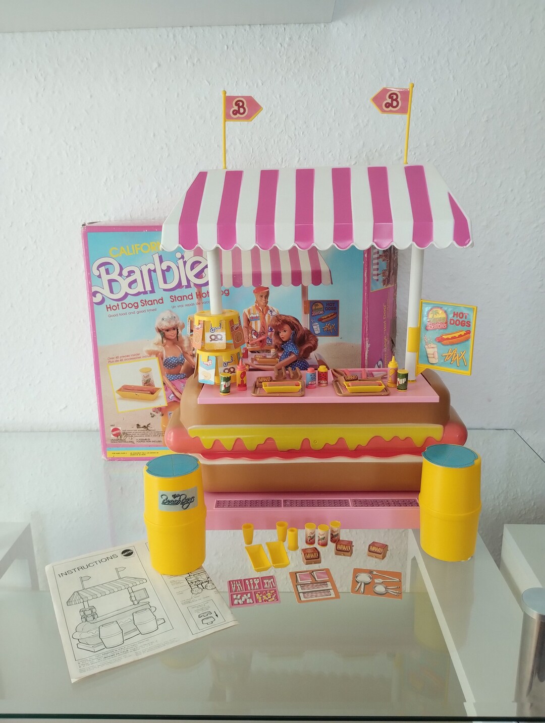 Barbie California Dream Hot Dog Stand Palyset Playset Good Food Good ...