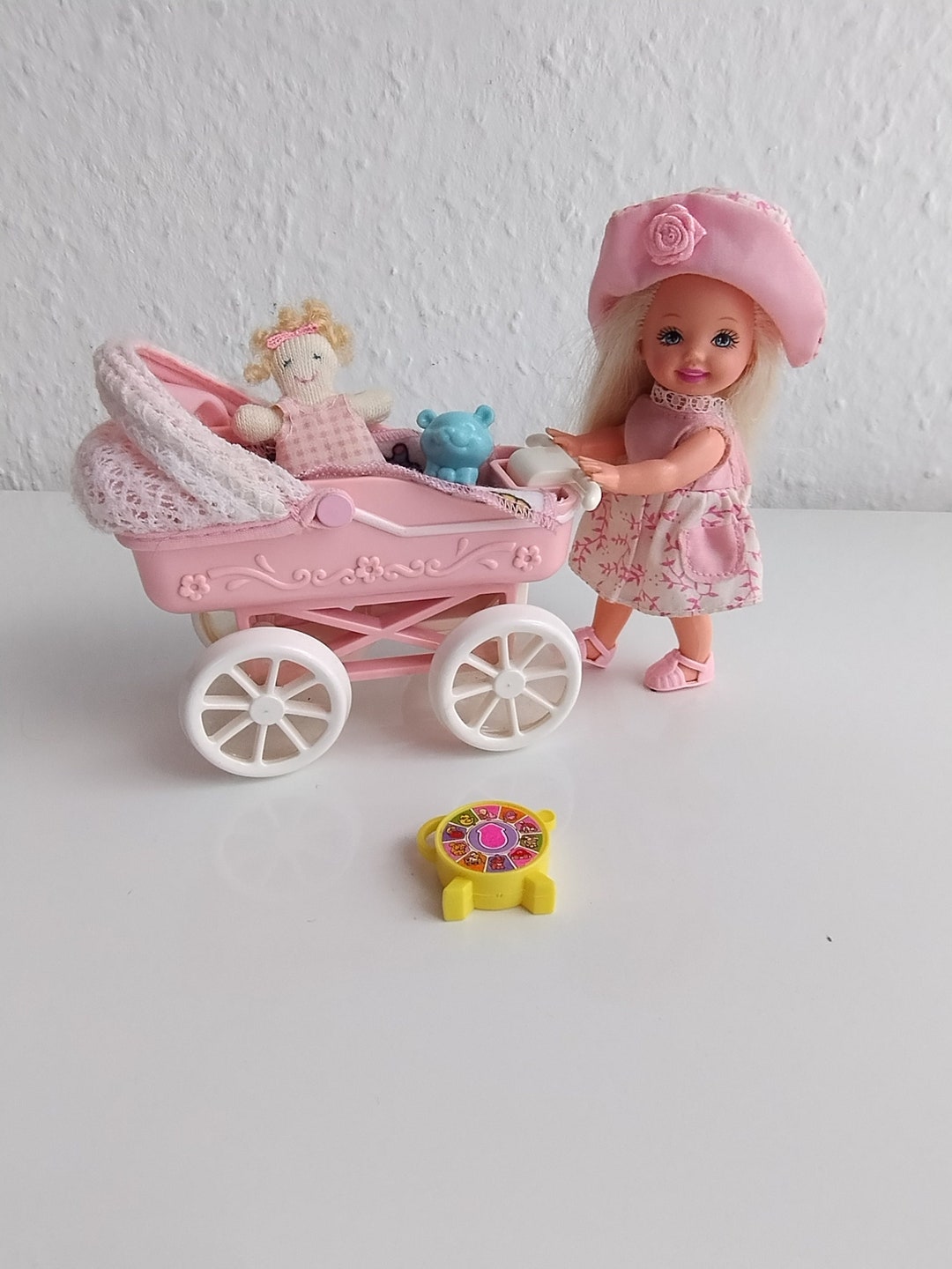 Mattel Barbie Walking Doll Shelly Tiny Steps Kelly Shelly New Baby ...